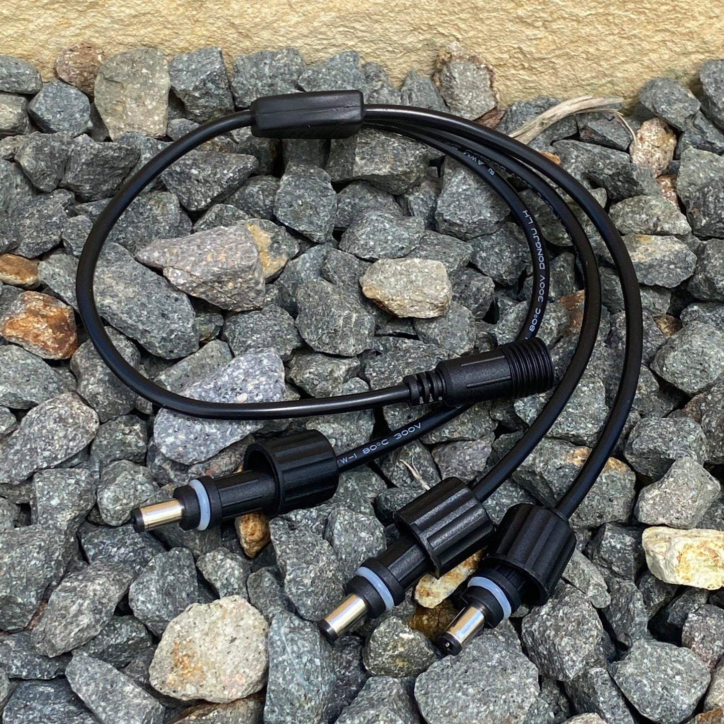 LED Light 3 Way Splitter – SuperUtes 4x4 & Outdoors