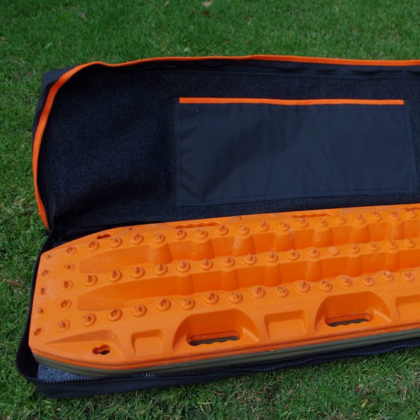 MaxTrax Bag (without straps) – SuperUtes 4x4 & Outdoors